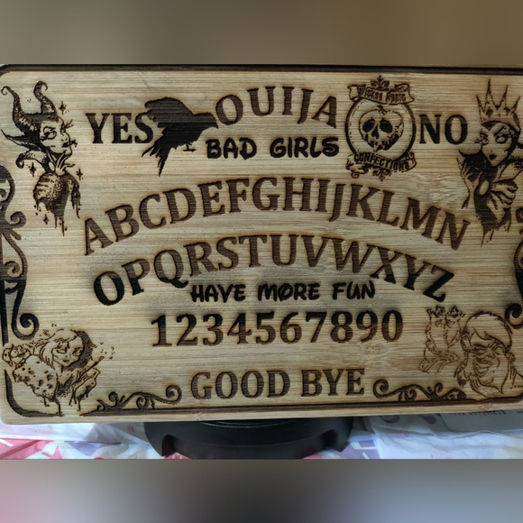 cursed cutting board | Kitchen | Evil Queen Cutting Board | Poshmark